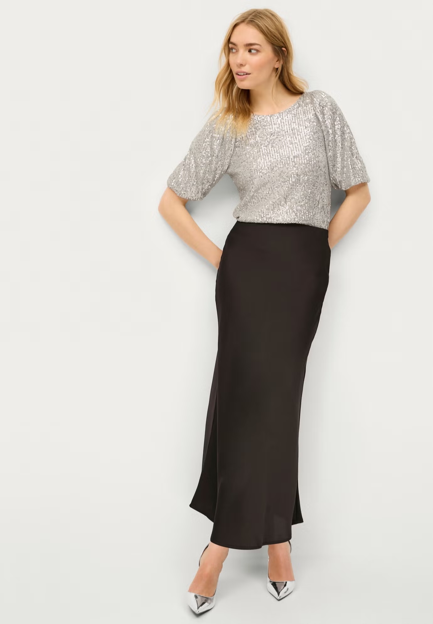 All-Over Sequin Blouson Sleeve Top - Fluentcurve